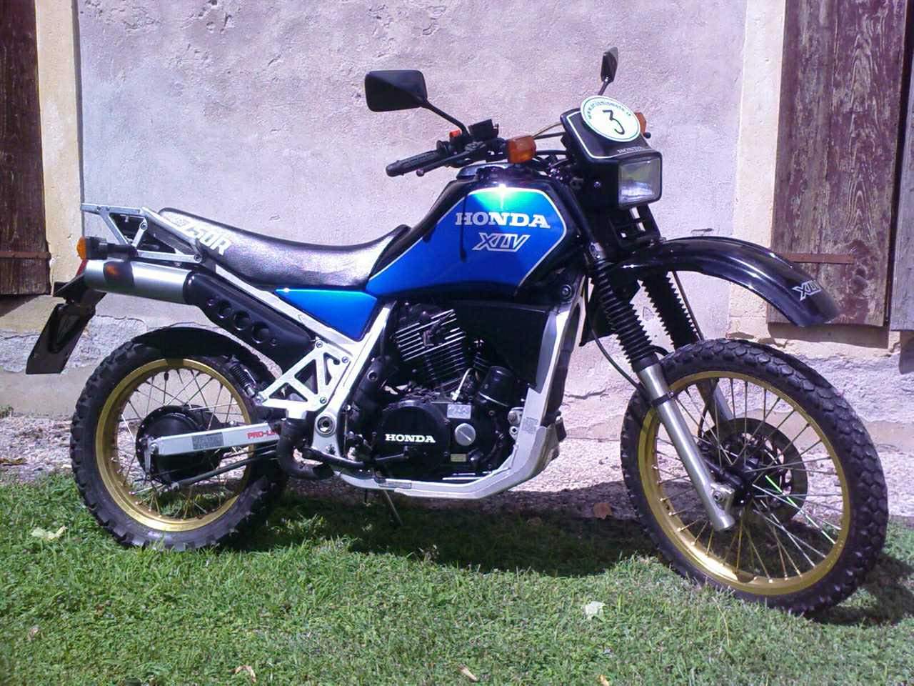 Honda XLV 750 1985 Technical Specifications